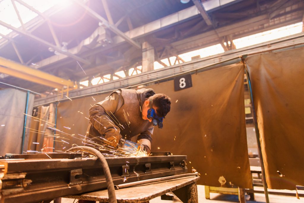 6 Factors To Consider When Hiring a Metal Fabrication Company